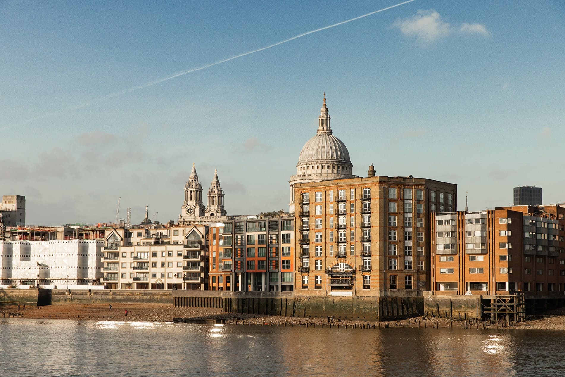 Best Places to Stay in London this Christmas | Native Places